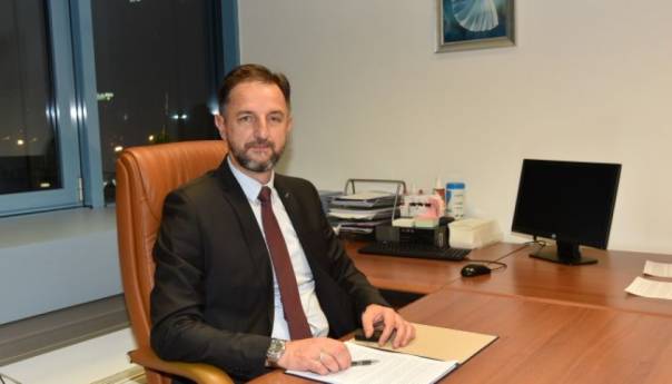 Dr. Dževad Mahmutović, zamjenik ministra za izbjegla i raseljena lica ...